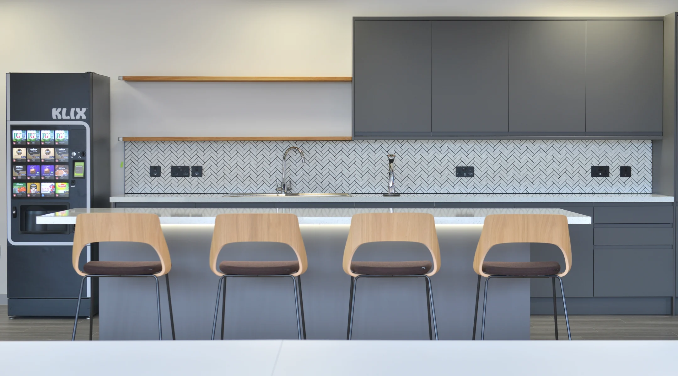 Fujitsu Edinburgh's Vibrant and Collaborative Workspace - Modus